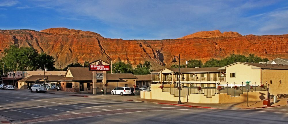 Bowen Motel, Moab UT - MountainZone