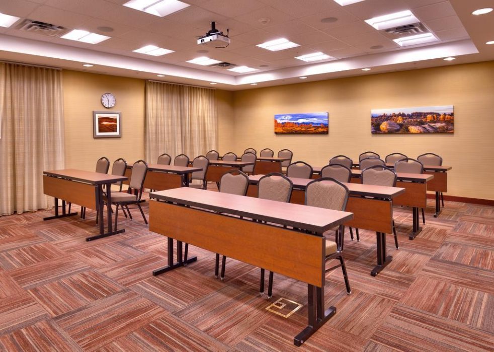 Fairfield Inn & Suites Moab, Moab UT - MountainZone
